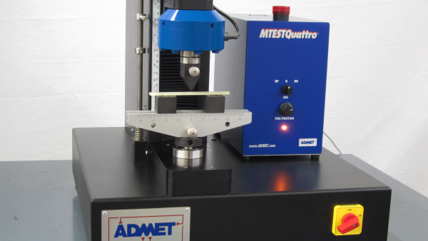 How to Perform an ASTM D790 Plastic Flexural 3 Point Bend Test